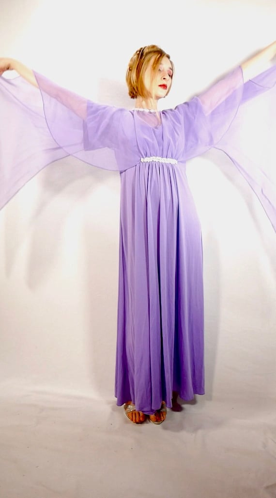 lavender angel wing - Gem