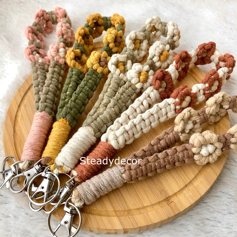 DIY Pattern Wristlet Keychain Macrame Flower Video Tutorial - Etsy