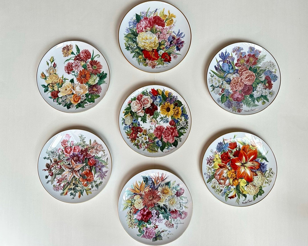 Ursula Band Floral Dream Plate: Hutschenreuther Collectible Decor - Etsy