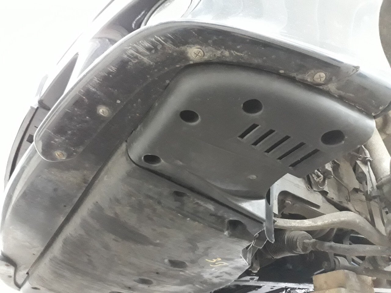 BMW E39 M5 LR Pp Plastic Front M Bumper SPLASH PANEL Pork Chops Splash ...