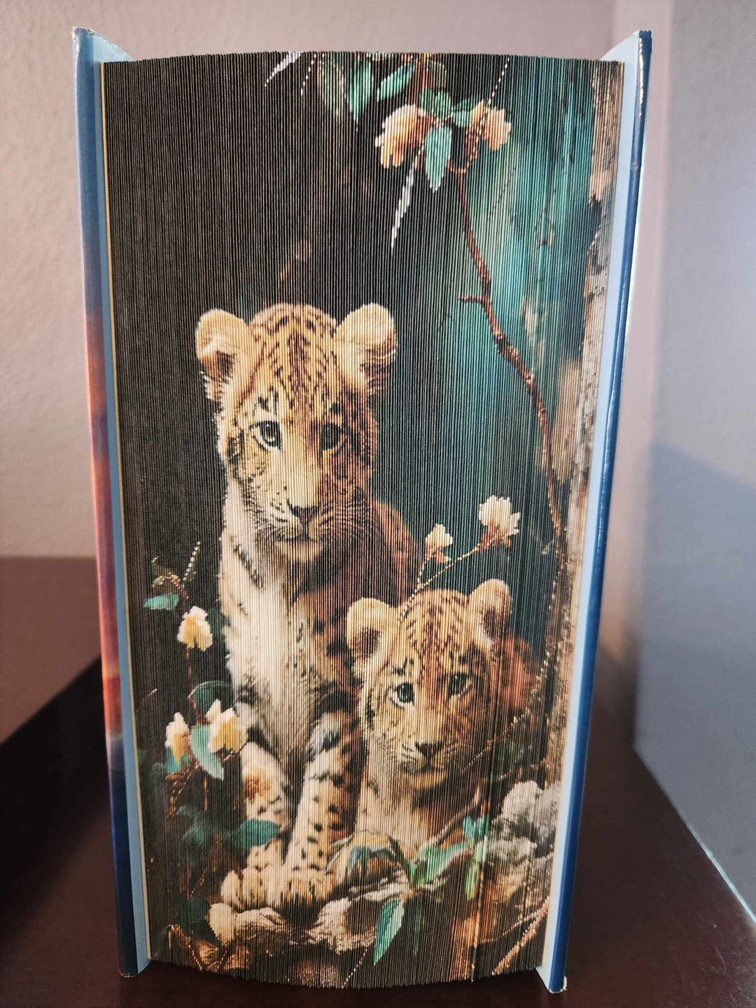 African Animals 83 Leopard Cubs Photo Strip Pattern, Fore-edge Book Art ...