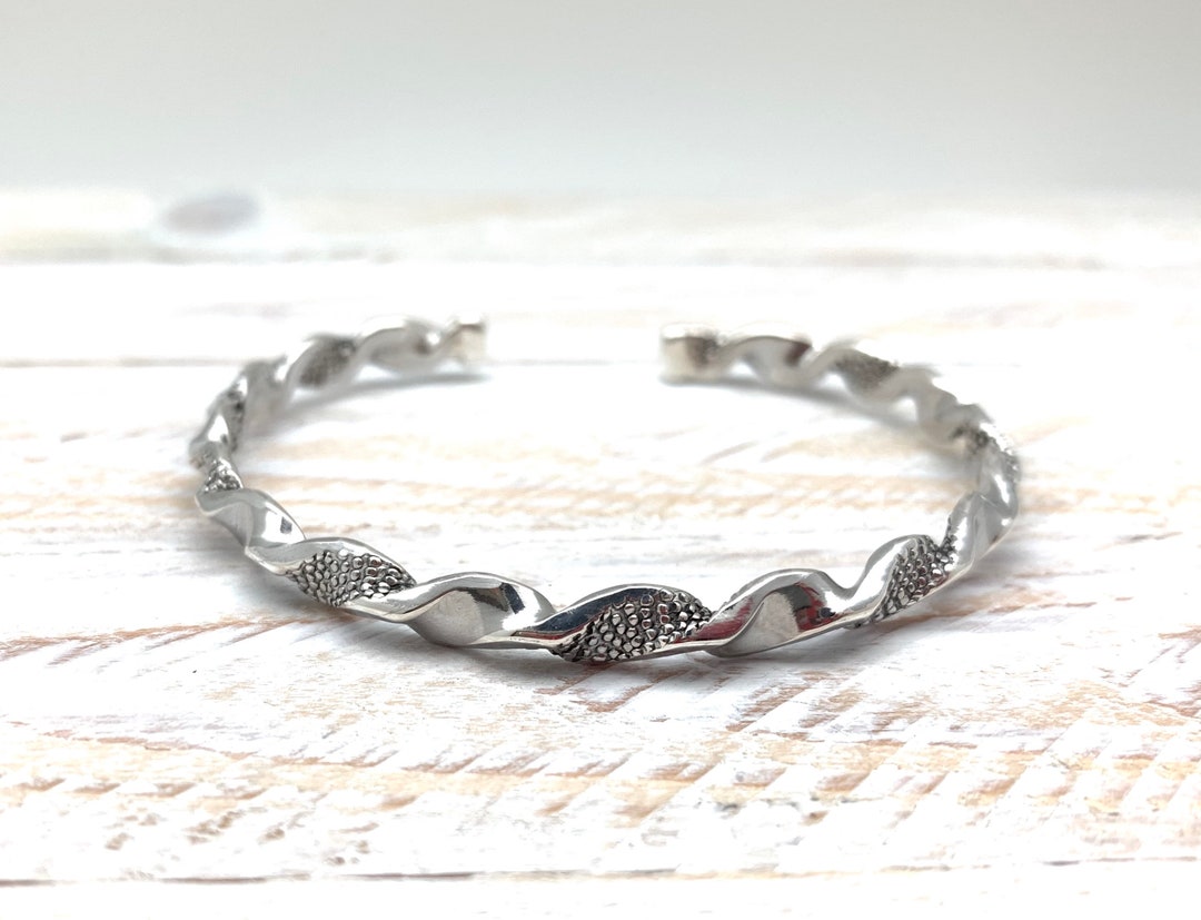 Silver Wave Cuff / Simple Silver Cuff / Twisted Sterling Bangle ...