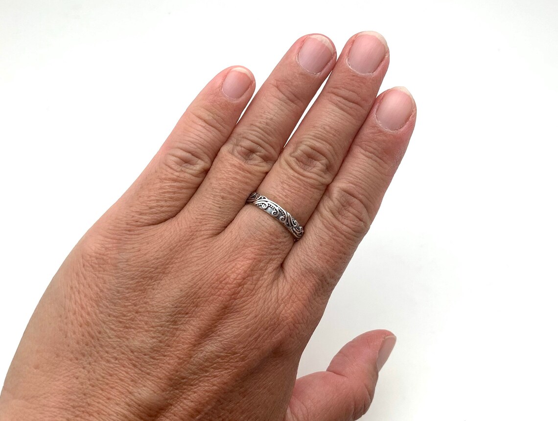 Silver Wave Swirl Ring / Sterling Wave Band Ring / Bali Wave | Etsy