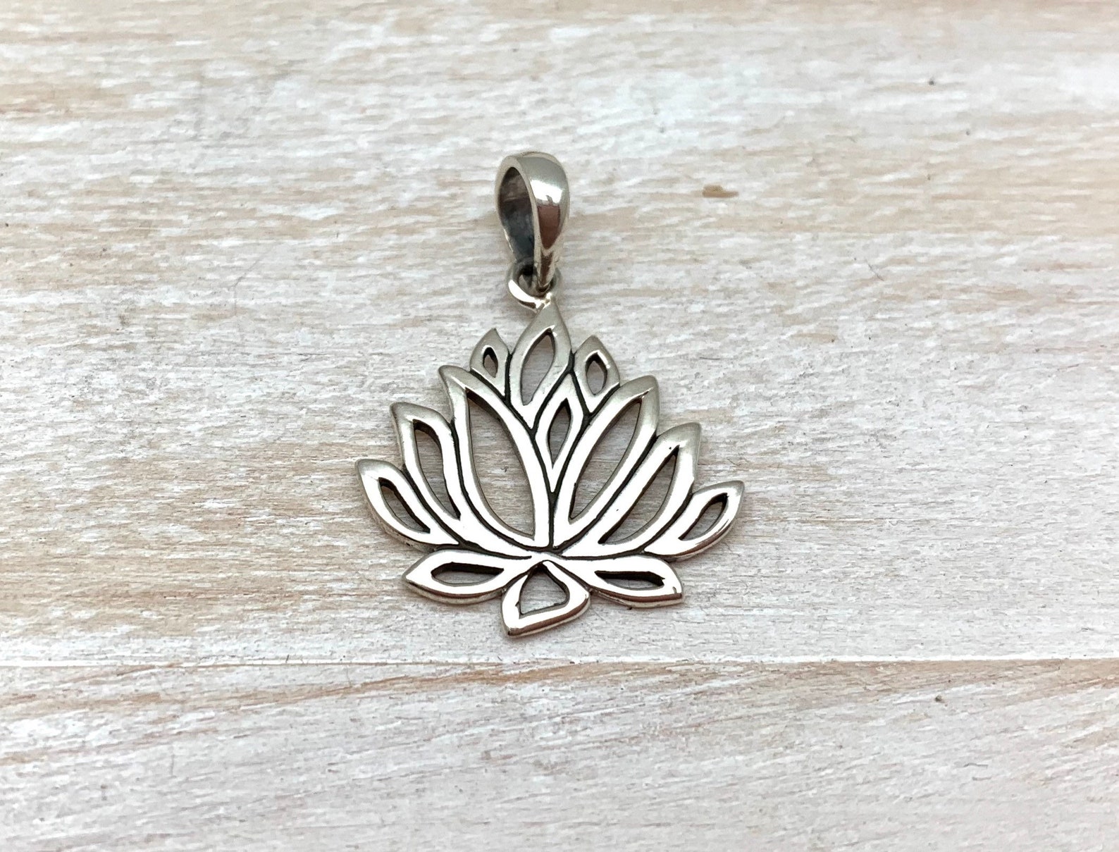 Small Lotus Flower Silver Pendant / Lotus Cutout Silver - Etsy