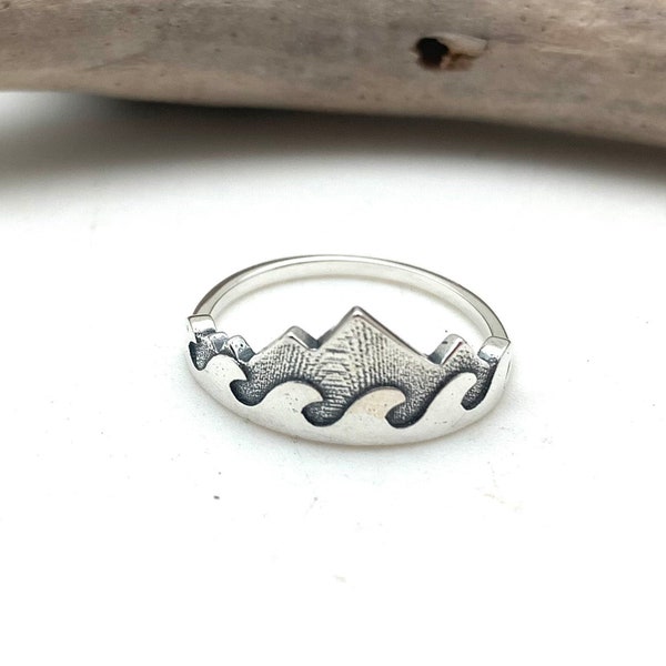 Ocean and Mountain Ring - Etsy