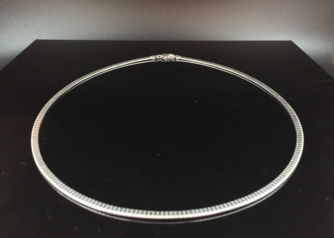 Silver Omega 3mm Necklace / Medium 3mm Flat Sterling Omega / - Etsy