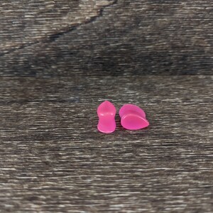 Hot Pink Teardrop Plugs, Teardrop Gauges, Tear Drop, Double Flare Plugs ...