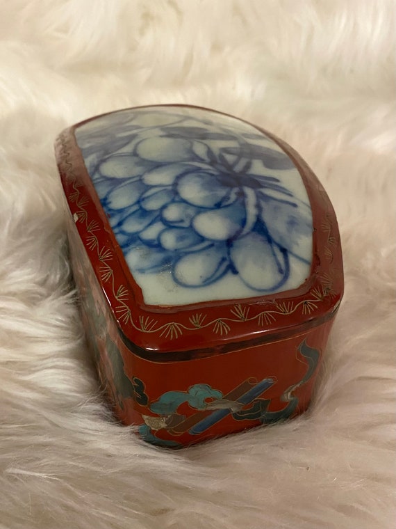 Antique Chinese shard box, Chinese trinket box - Gem