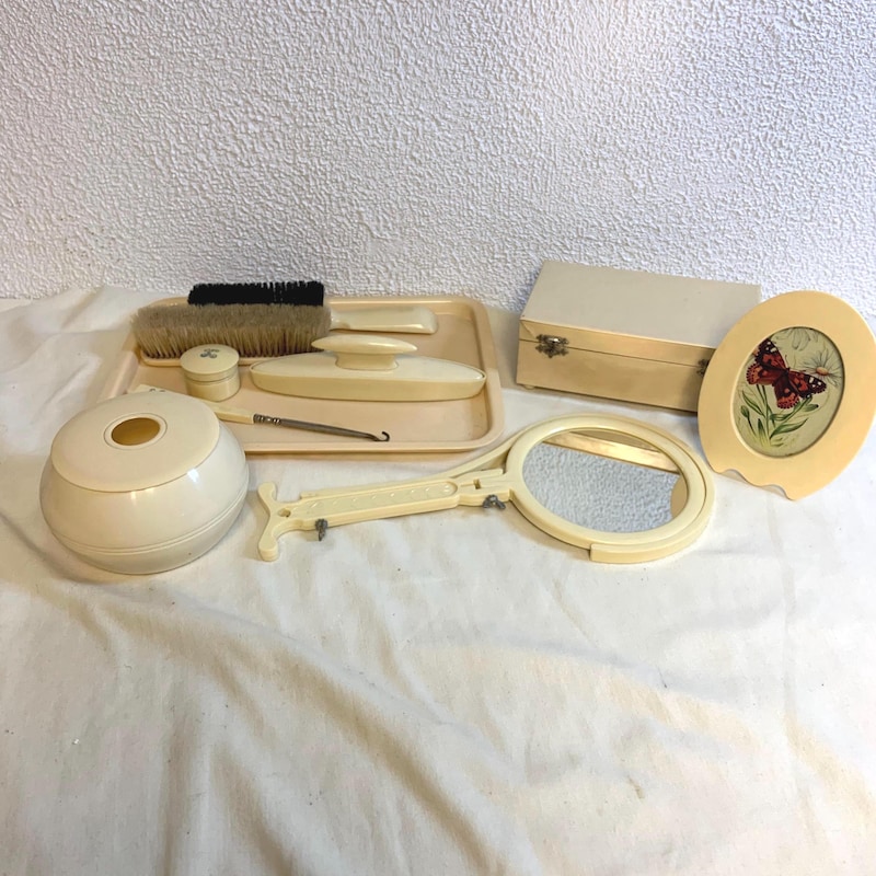 Vintage Vanity Set - Etsy