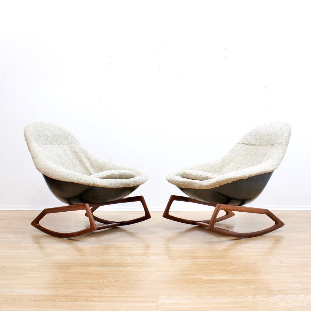 Pair of 1960s Gemini Rocking Pod Chairs by Walter S. Chenery for ...