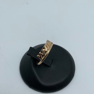 James Avery 14K Yellow Gold Mom Script Ring Sz. 4 1/2 - Etsy