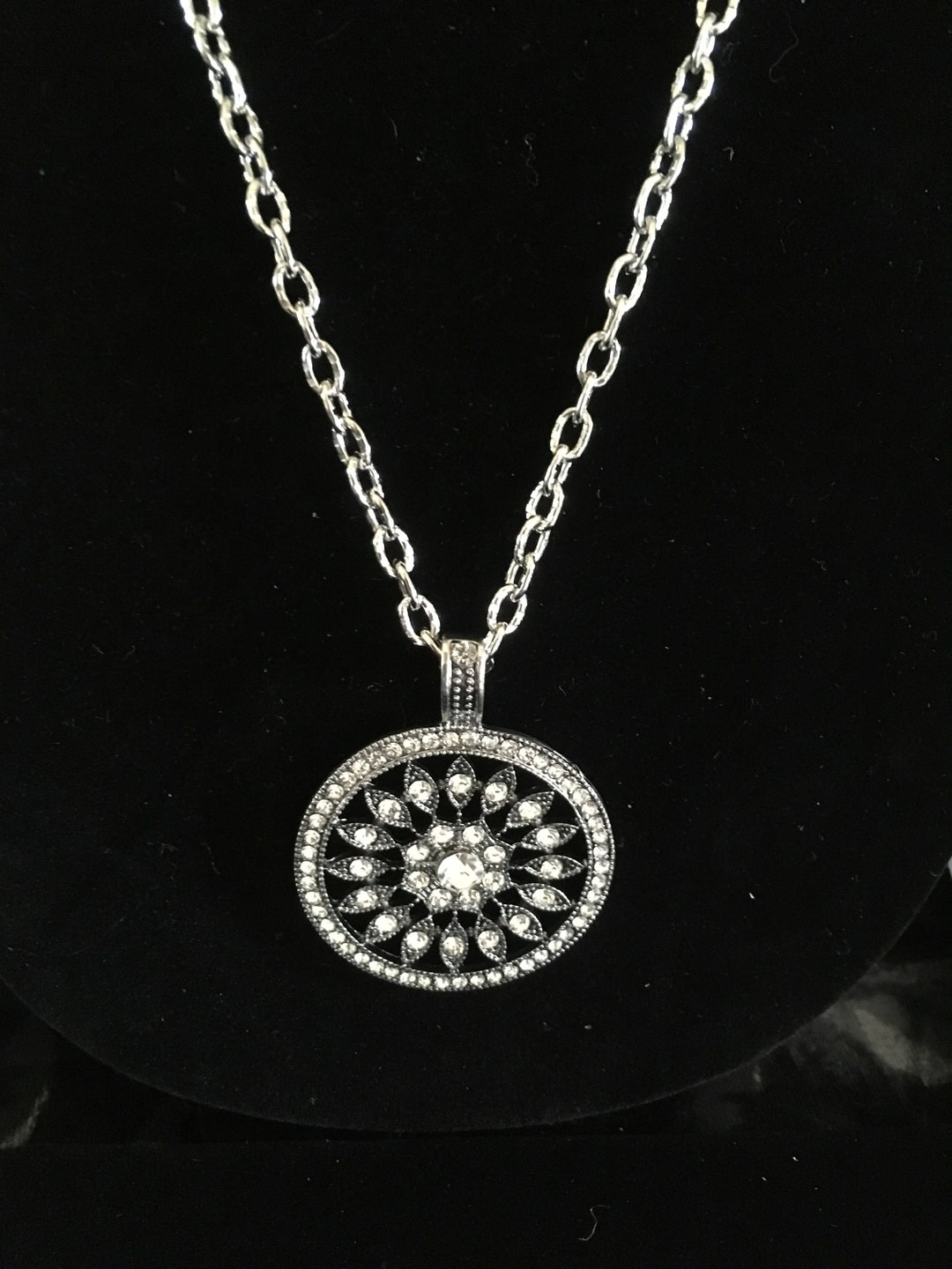 Large Round Flower Crystal Rhinestone Pendant Necklace Etsy