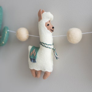 Felt Llama Cactus Garland, Desert Wall Hanging, Cactus Nursery Decor - Etsy