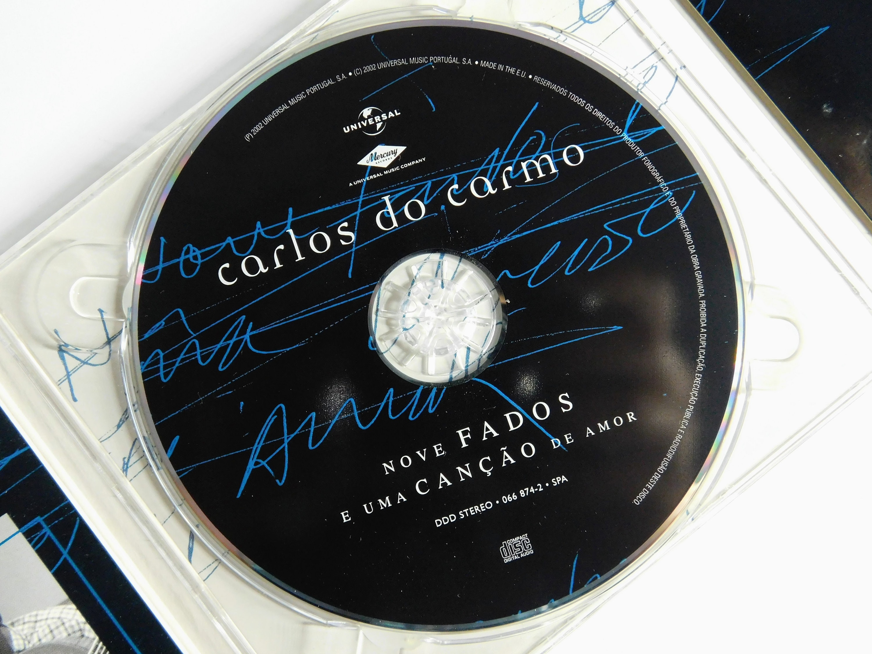 Music Portugues Carlos Do Carmo Fado. Traditional Music Fado. Music of ...