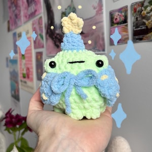 Handmade Crochet Frog Wizard Plushie Cute Frog Mage Stuffed Toy Magical ...