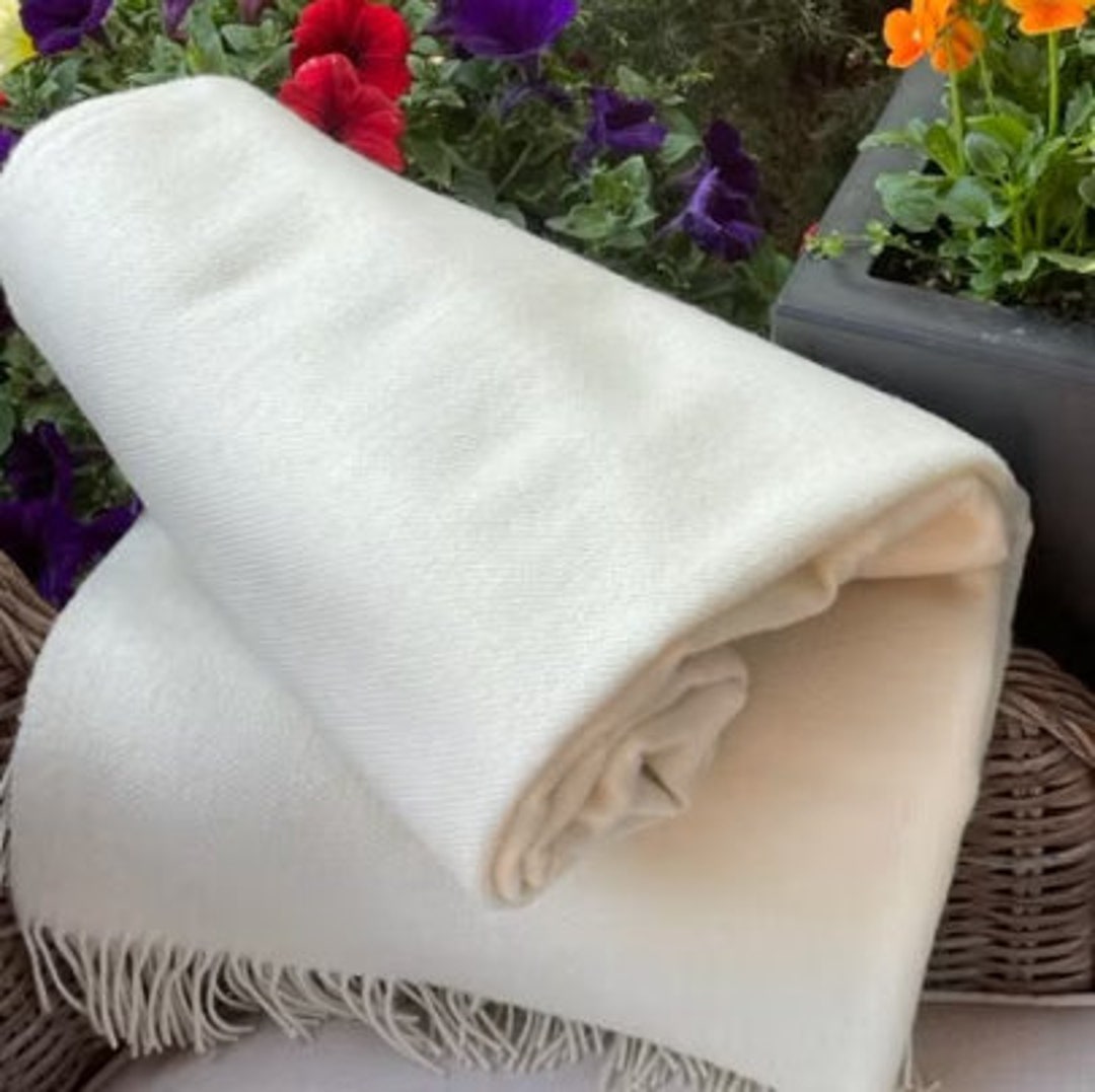 Cream White Organic Wool Blanket - Eco-friendly Sofa Throw (55x79") - Etsy
