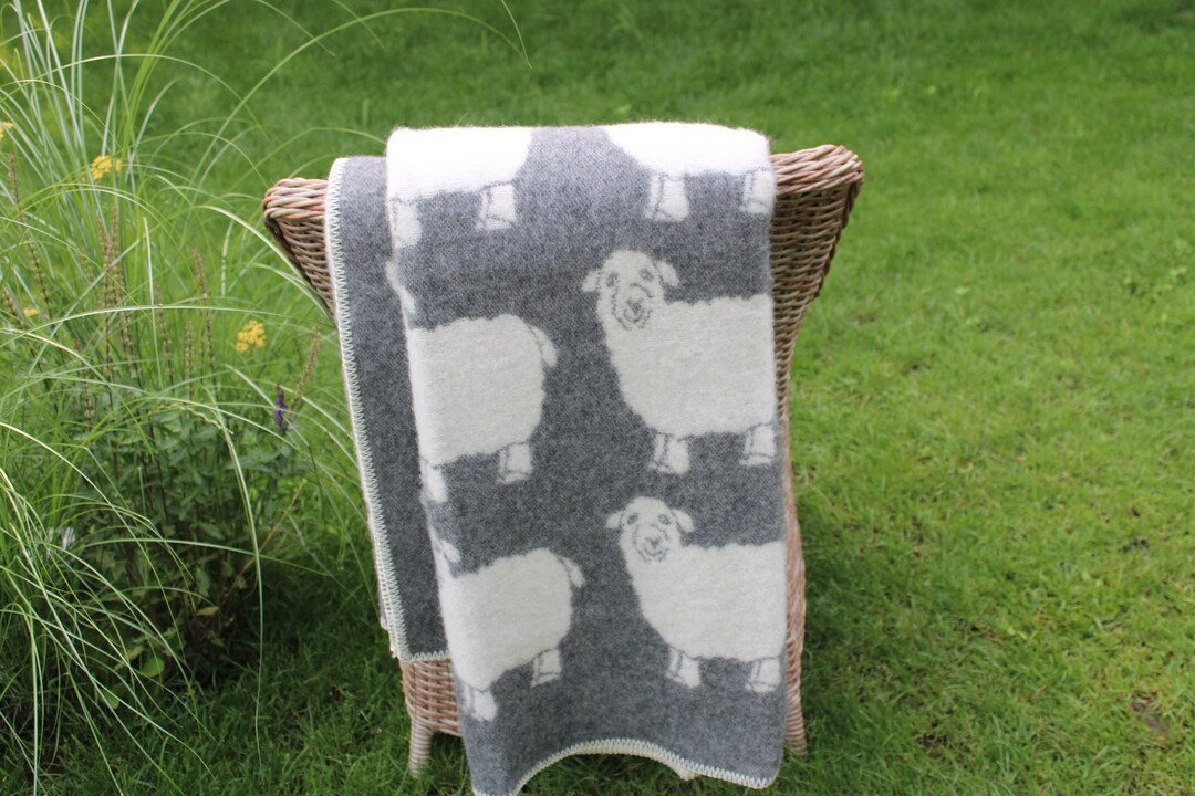 Organic Sheep Wool Blanket: Cozy Grey With Sheep Pattern, Natural Lamb ...