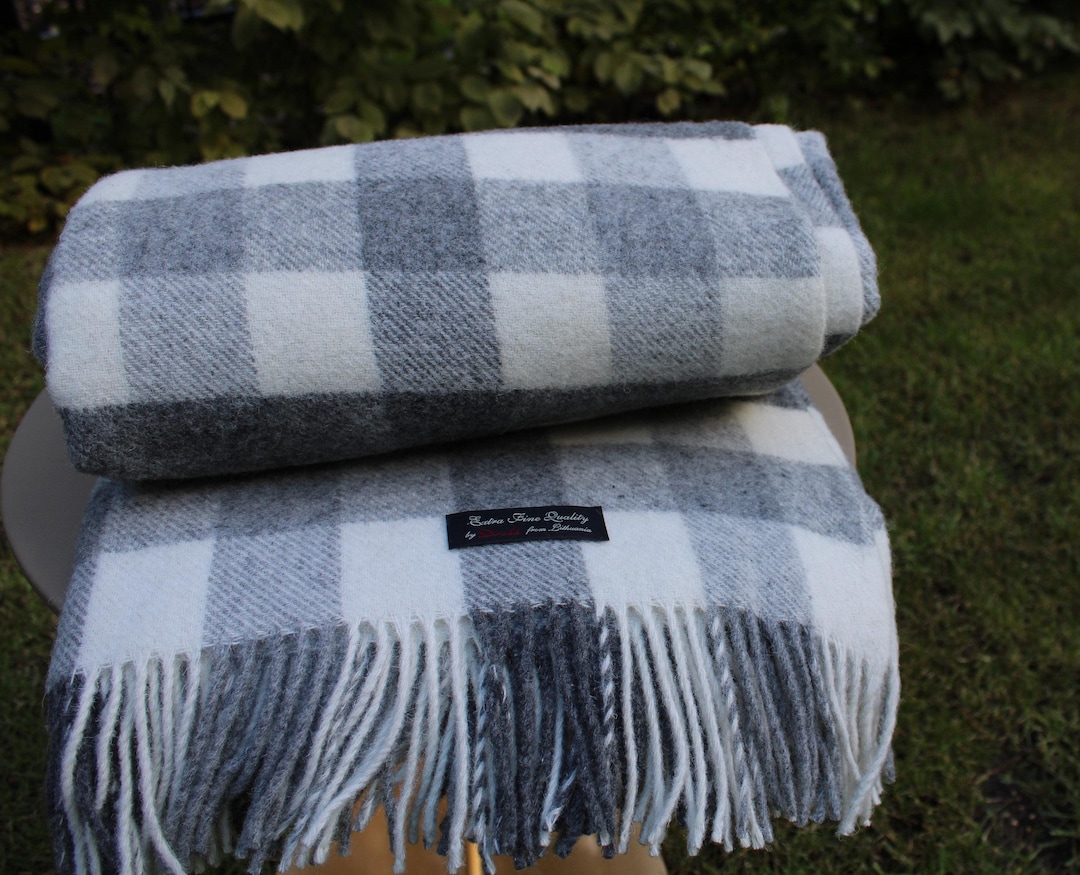Extra Quality Sheep Wool Blanket: 100% Natural Wool Throw, Highest ...