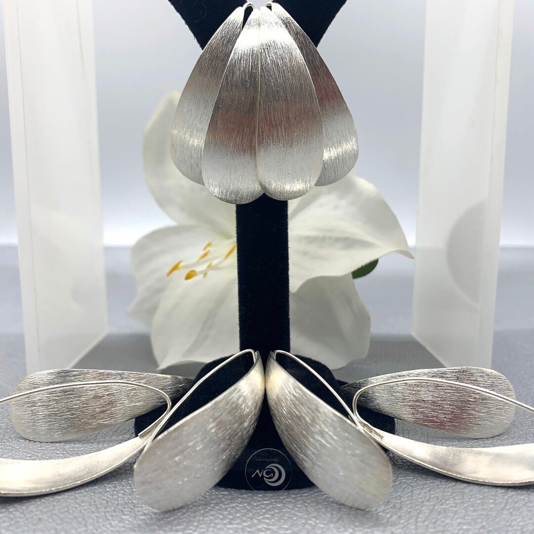 Commas With Long Nun in 925 Silver - Etsy