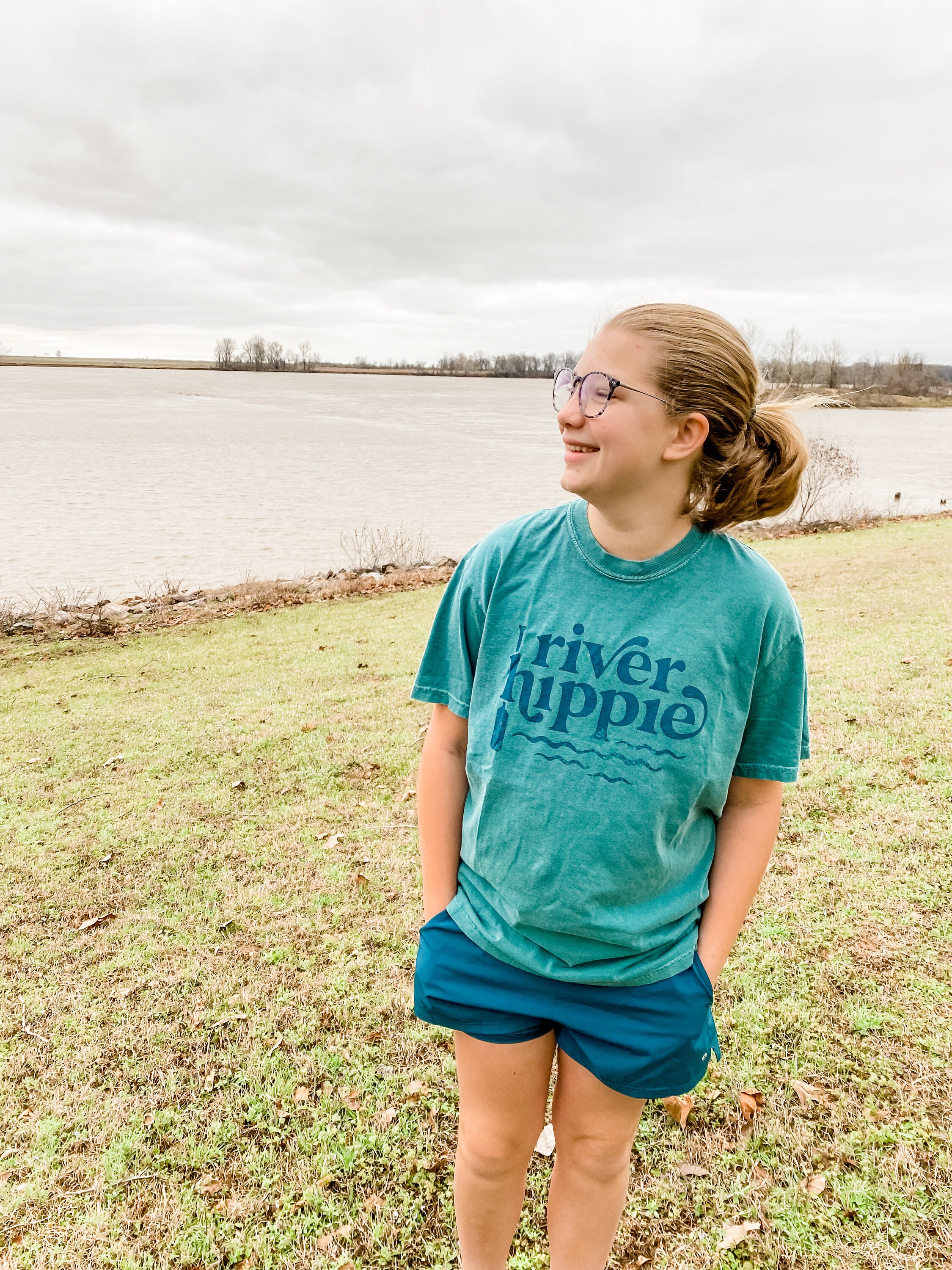 River Hippie Graphic Tee, Comfort Colors Emerald Green T-shirt - Etsy