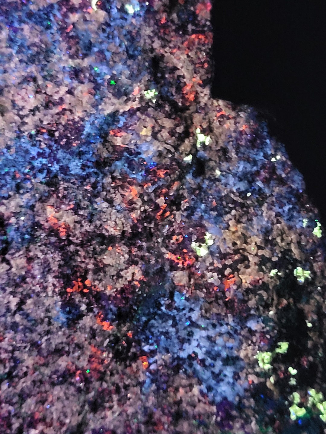 Rare XL Shortwave SW UV Fluorescent Rich Scheelite Fluorapatite ...