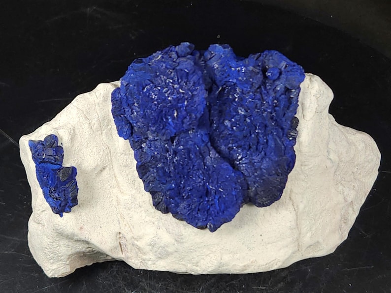 Gorgeous Deep Blue Azurite Suns on White Kaolinite From Malbunka Copper ...
