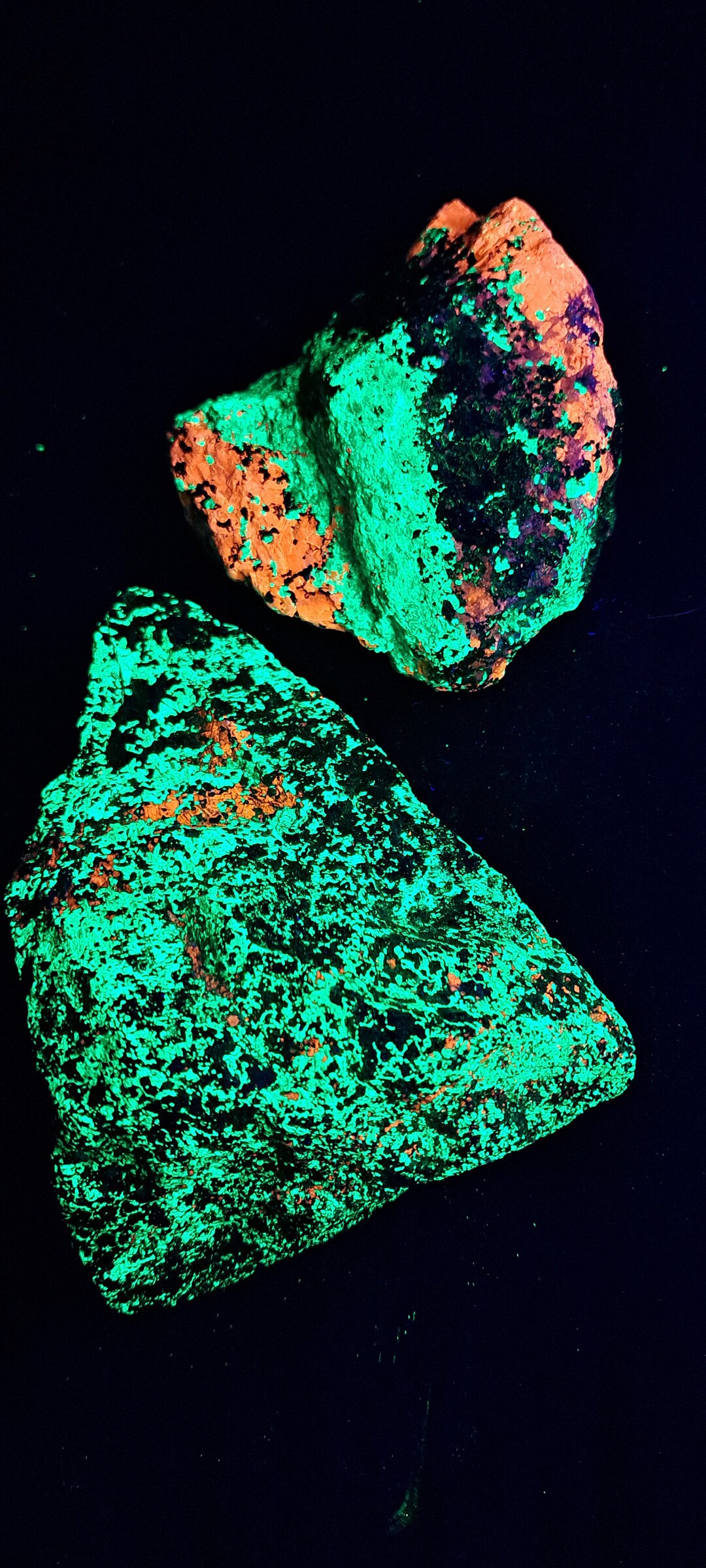 Lot of 2x SW + LW UV Fluorescent Willemite & Calcite W/ Andradite ...