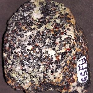 SW Shortwave Ultraviolet Fluorescent 4-color Wispy Esperite Willemite ...
