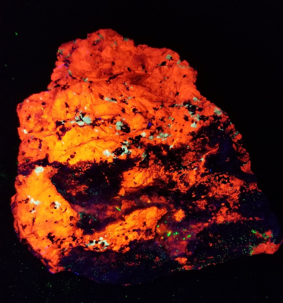 Large Shortwave UV Fluorescent Barite & Calcite With Minor Willemite ...