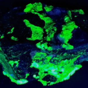 Rare Combo! UV Fluorescent Green Willemite Barite & Minor Hardystonite ...