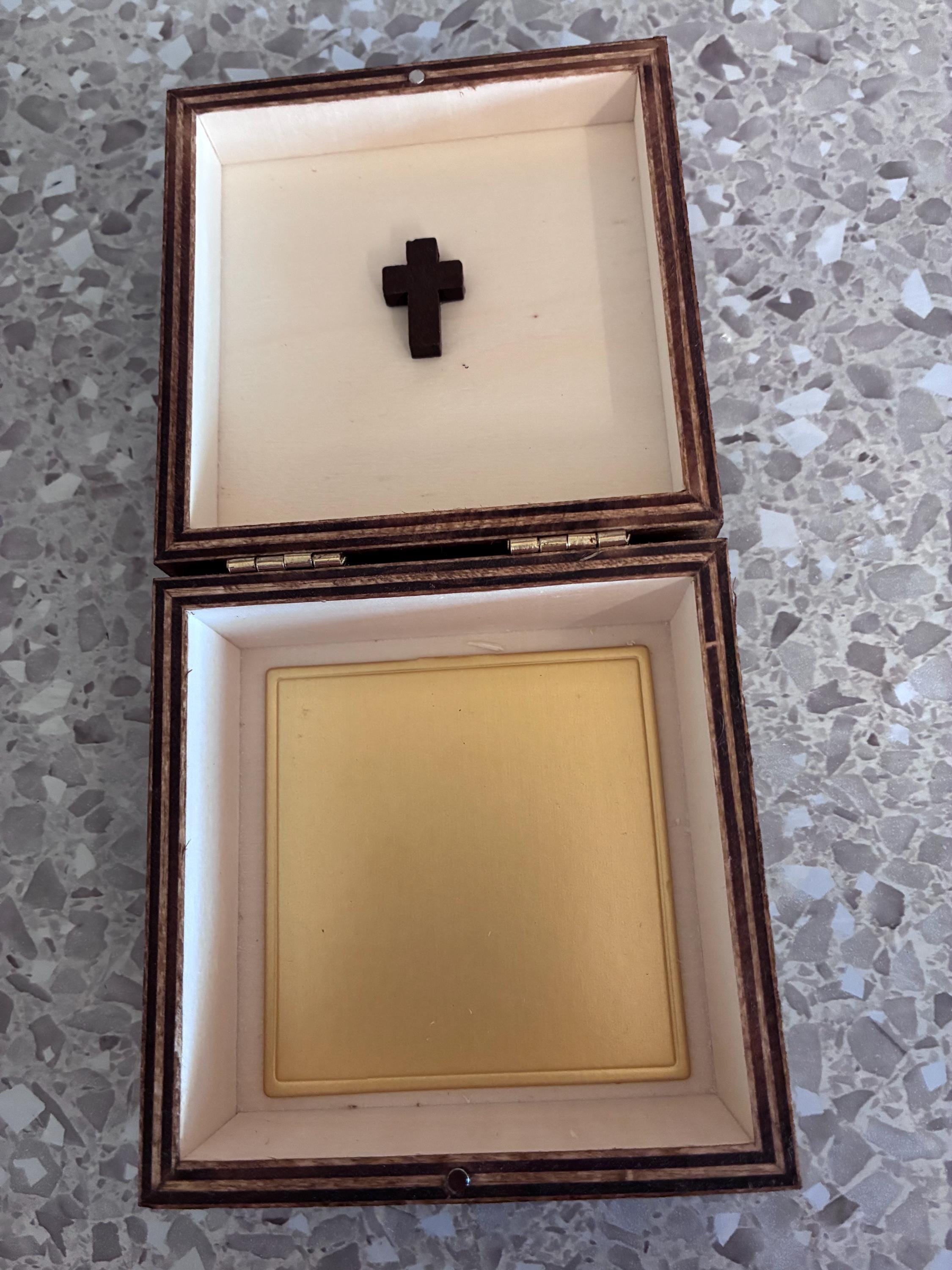 Catholic Adoration Wooden Prayer Box: Rosary Keepsake Box, PYX Holder ...