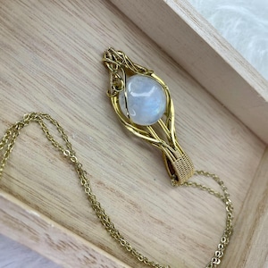 Flashy Rainbow Moonstone Necklace - Etsy