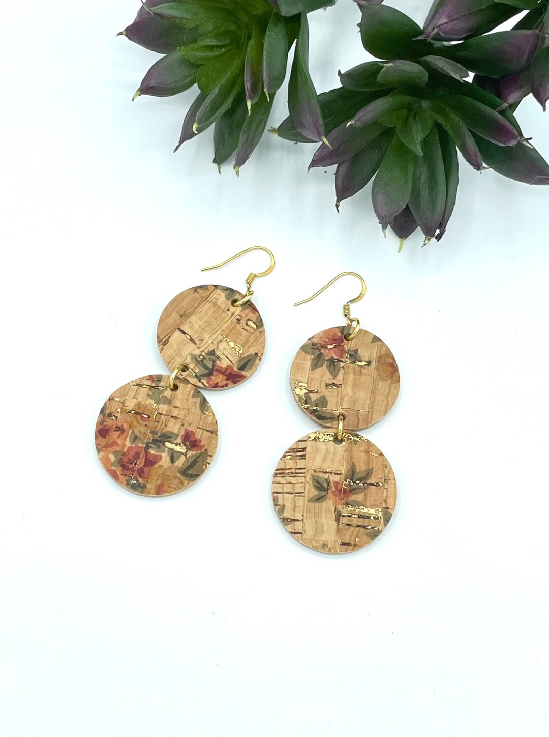 Cork With Gold and Red Roses in a Double Circle. - Etsy