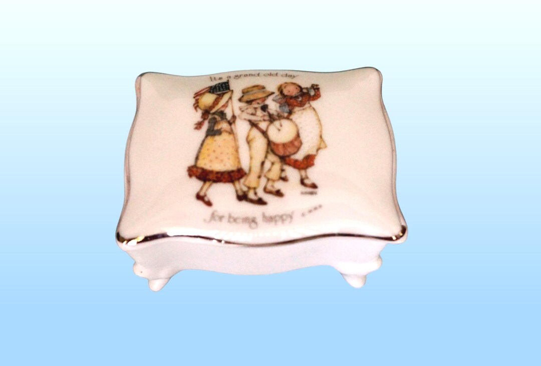 Patriotic Holly Hobbie Porcelain Trinket Box: 1970s Retro Decor - Etsy