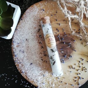 100% Natural Bath Salt Soak Glass Test Sample Tubes Salt / Dried Petals ...