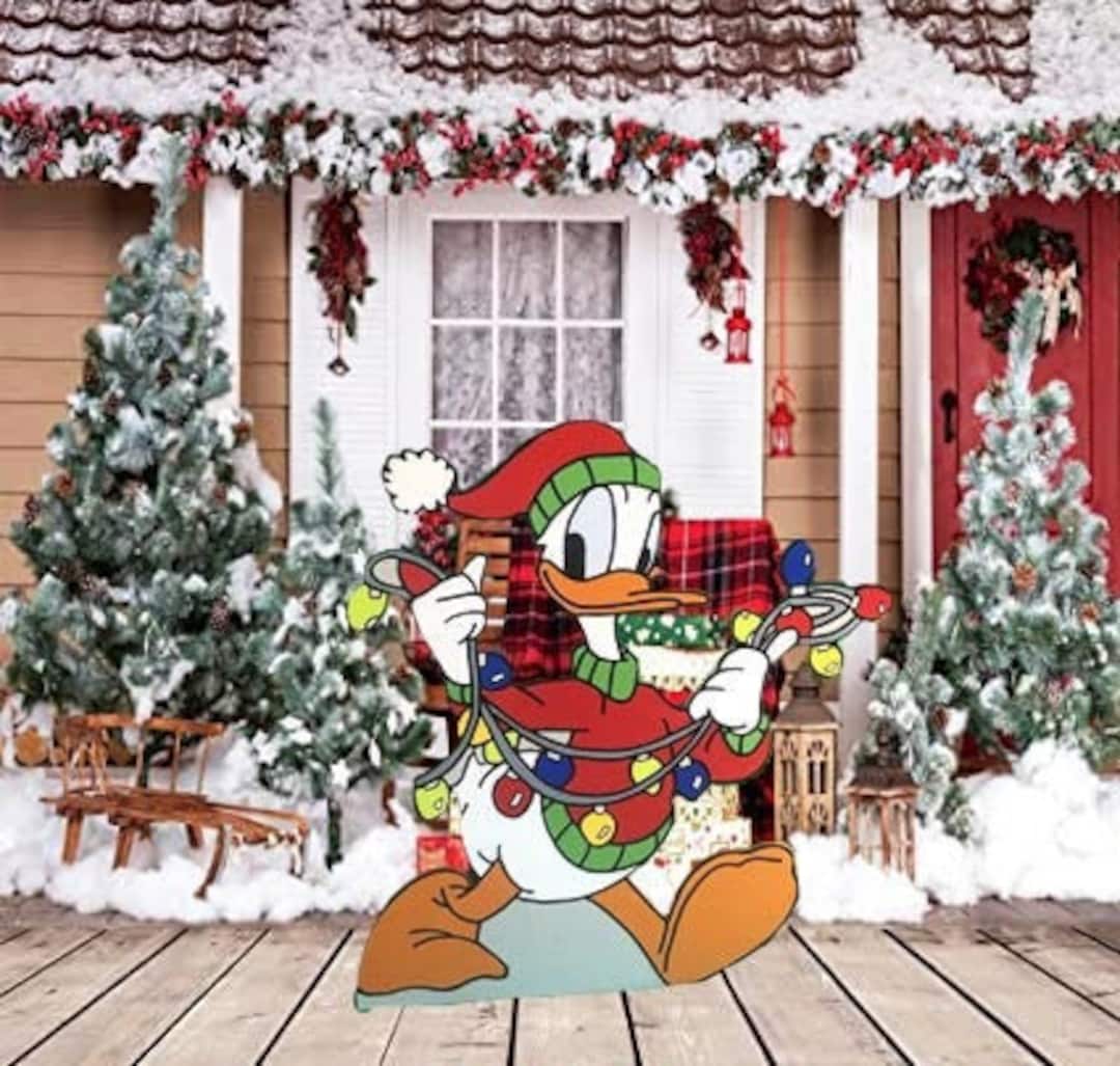 Hand Painted Disney Donald Duck CHRISTMAS Yard Art Set/disney - Etsy