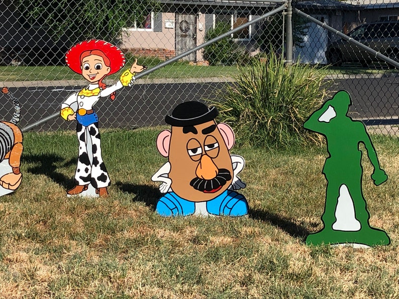 Hand Painted 10 Piece Toy Story Yard Art Set - Etsy