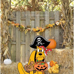 Hand Painted Disney Pluto Pirate Halloween Yard Art/ Disney Halloween ...