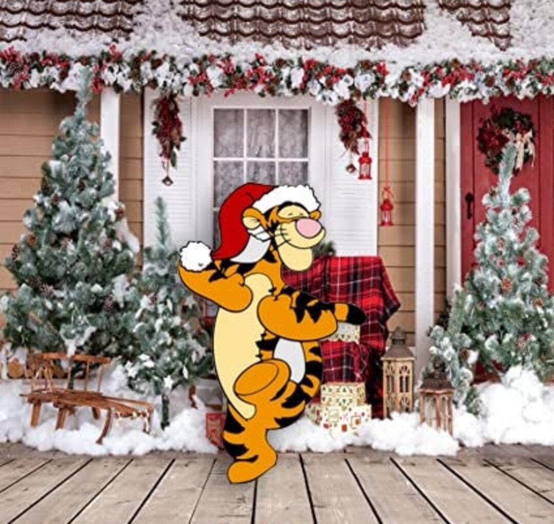 Hand Painted Disney Tigger in a Santa Hat Christmas Yard Art/disney ...