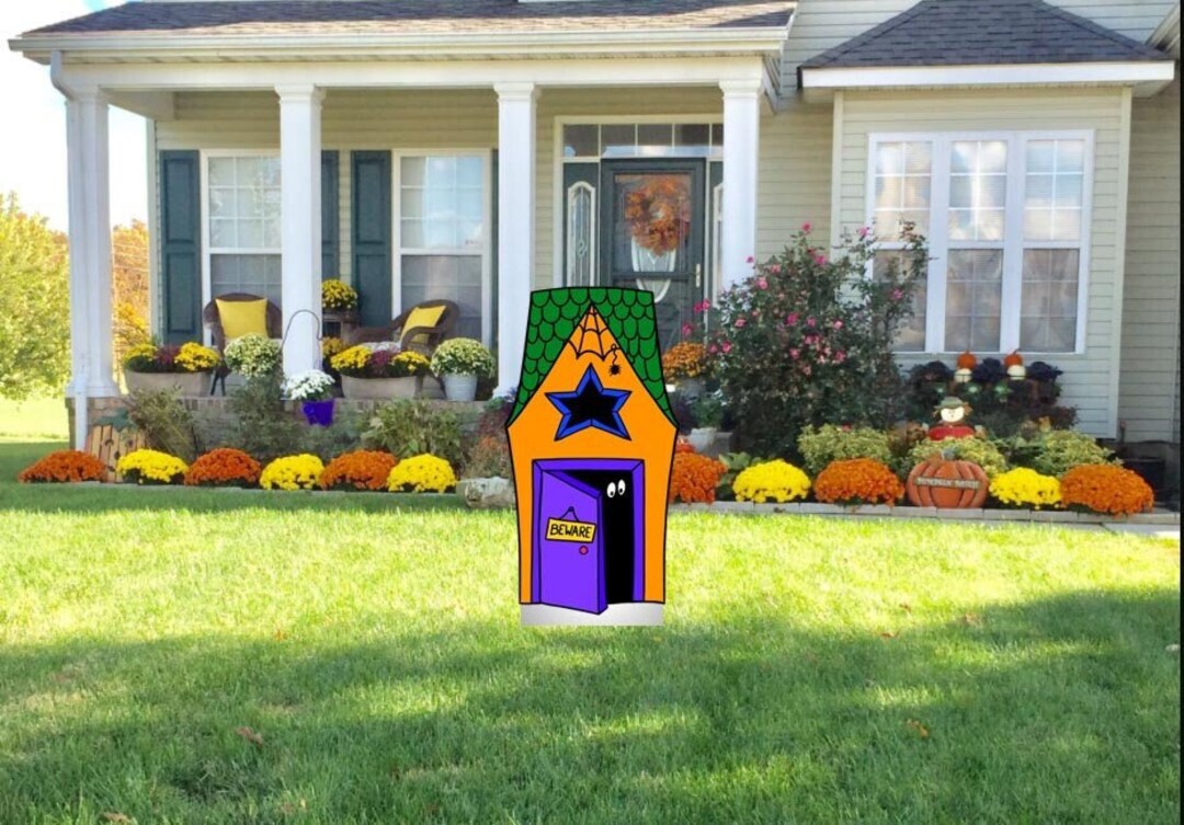 Hand Painted Halloween Village Scary House Yard Art/ Trick or Treat ...