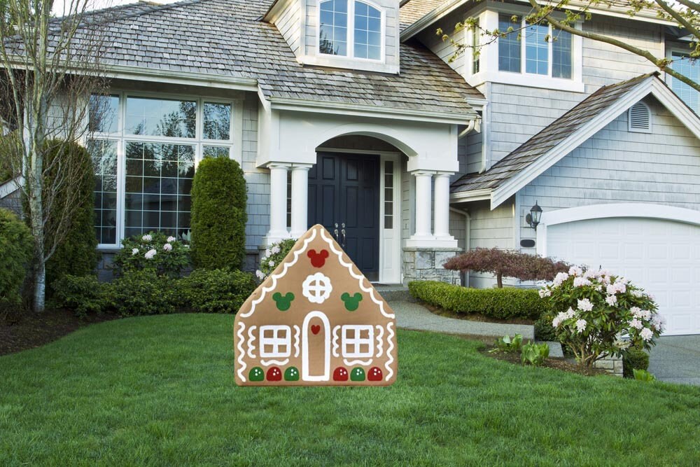 Disney Gingerbread House CHRISTMAS Yard Art Set/disney Yard - Etsy
