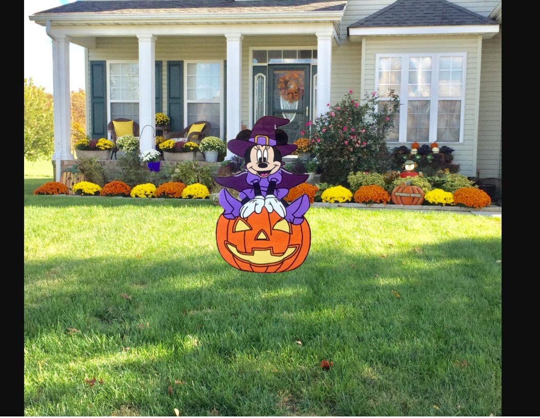 Hand Painted Disney Minnie Mouse Halloween Yard Art/ Disney Yard Art ...