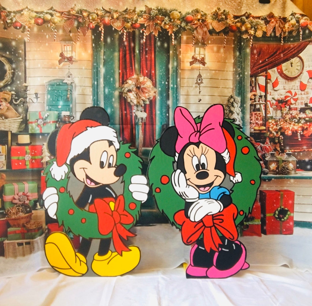 Hand Painted Disney Mickey and Minnie CHRISTMAS Yard Art Set/disney ...
