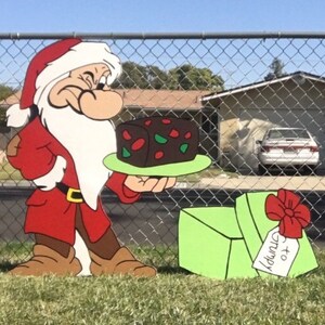 Hand Painted Disney Grumpy Christmas Yard Art/disney Yard Art/ Disney ...