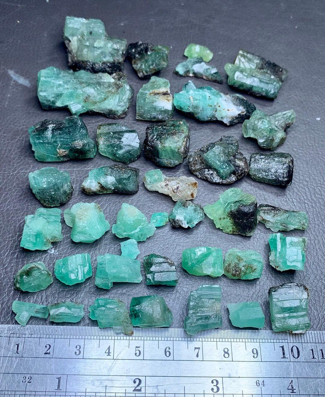 Natural Emerald Crystals Lot: Raw Terminated Gemstones, 860 Carats - Etsy