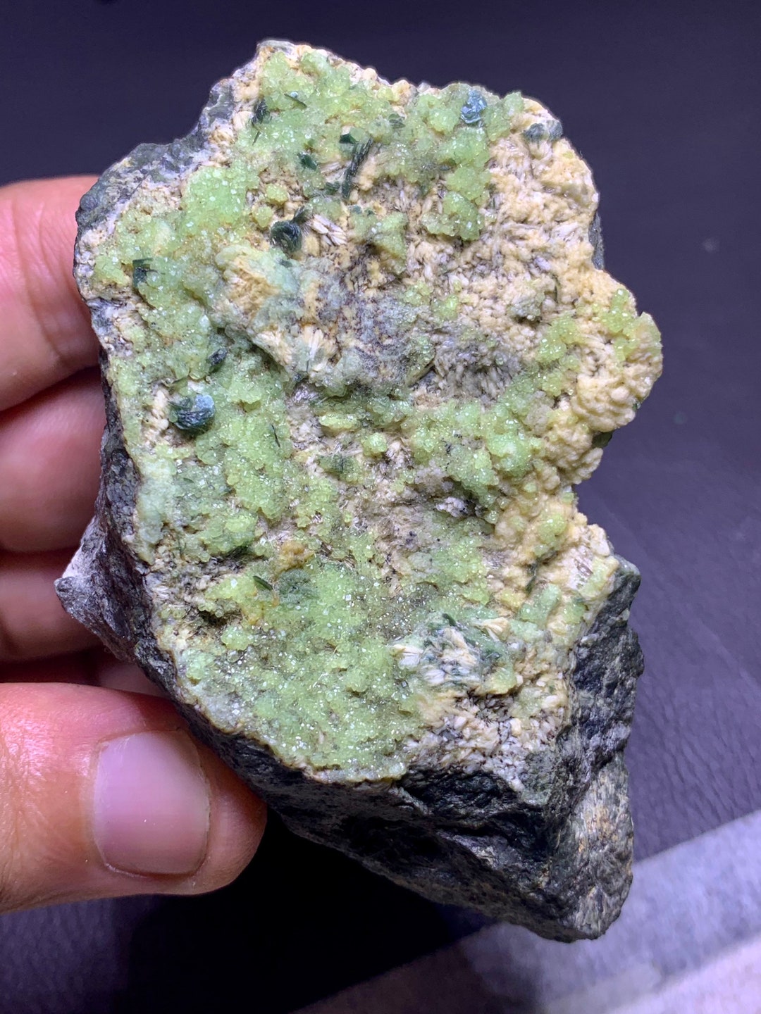 Green Garnet Cluster Specimen,demantiod Garnets Cluster,garnet Specimen ...