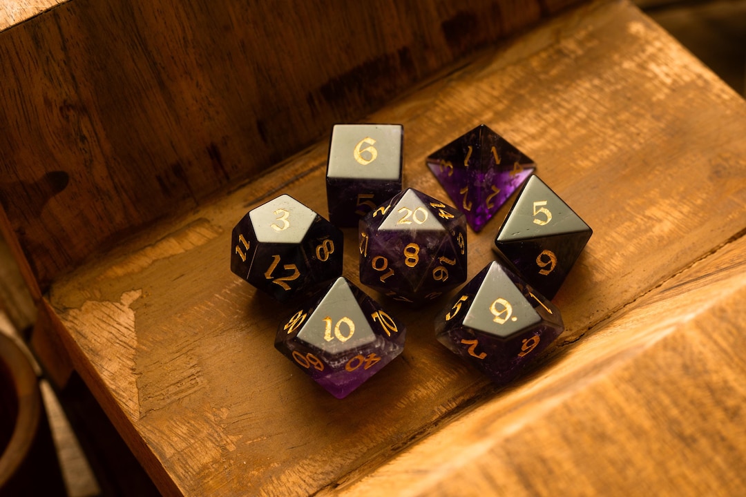 Purple Amethyst DND Dice Set, Gemstone RPG Dice (7-piece Set) - Etsy
