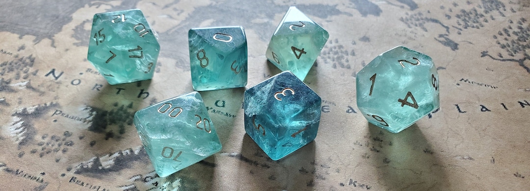 Green Fluorite Gemstone Dice chlorophane Hand Carved Polyhedral Dice ...