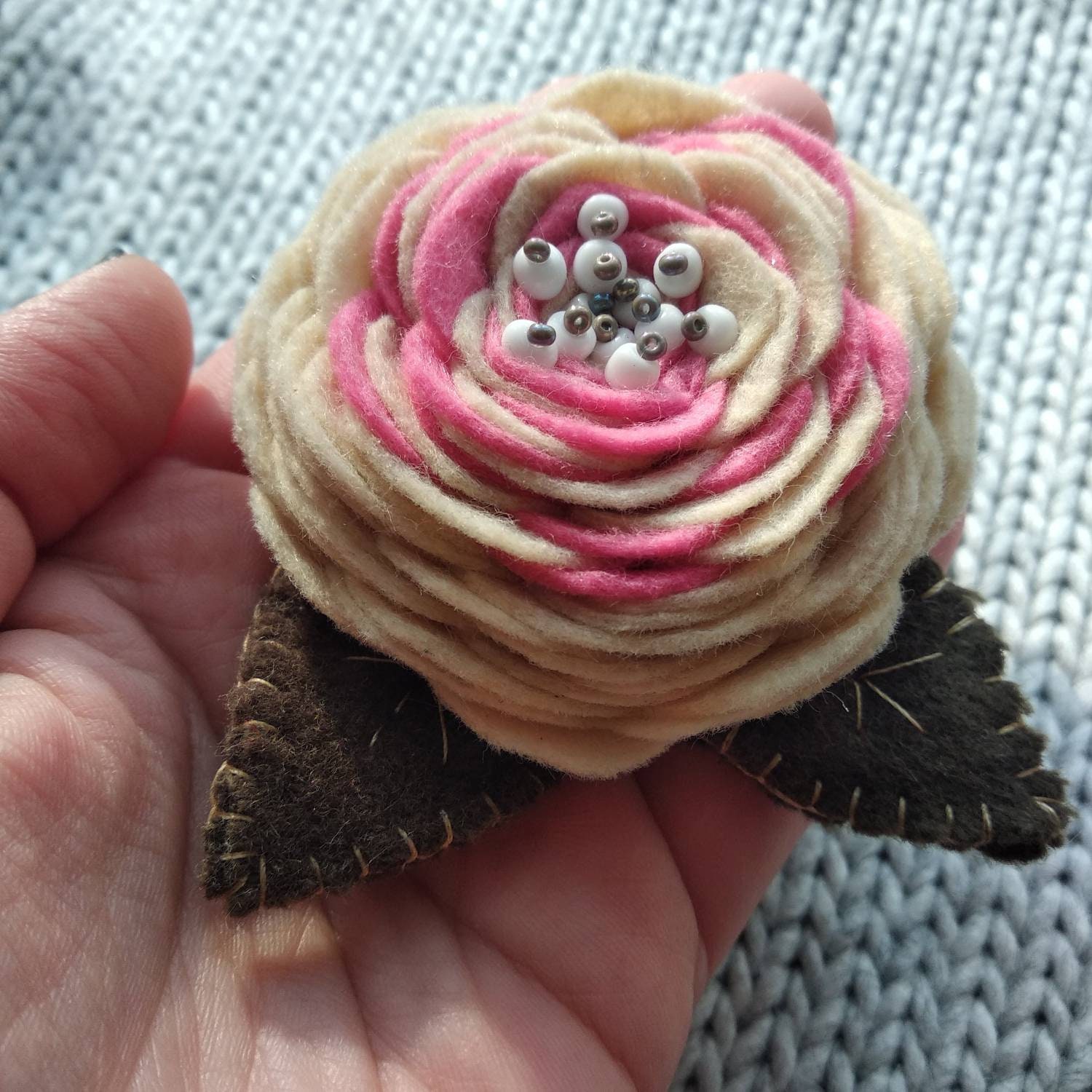Broschen Filz Blume Brosche rosa rose Geschenk für Frauen | Etsy