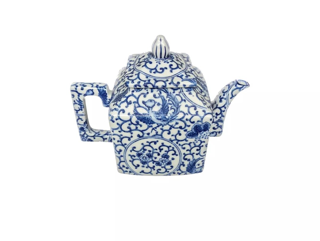 Vintage Chinese Blue & White Vines Teapot - Etsy
